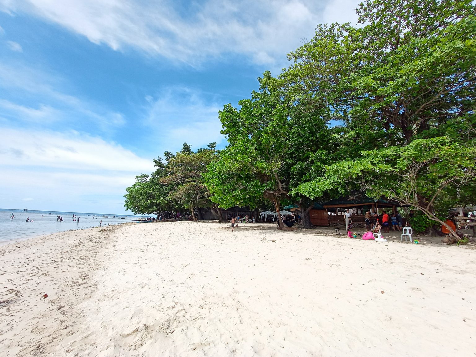 LOOK: Have A Nice Weekend @ The Isidro's Beach Of Initao, Misamis Oriental